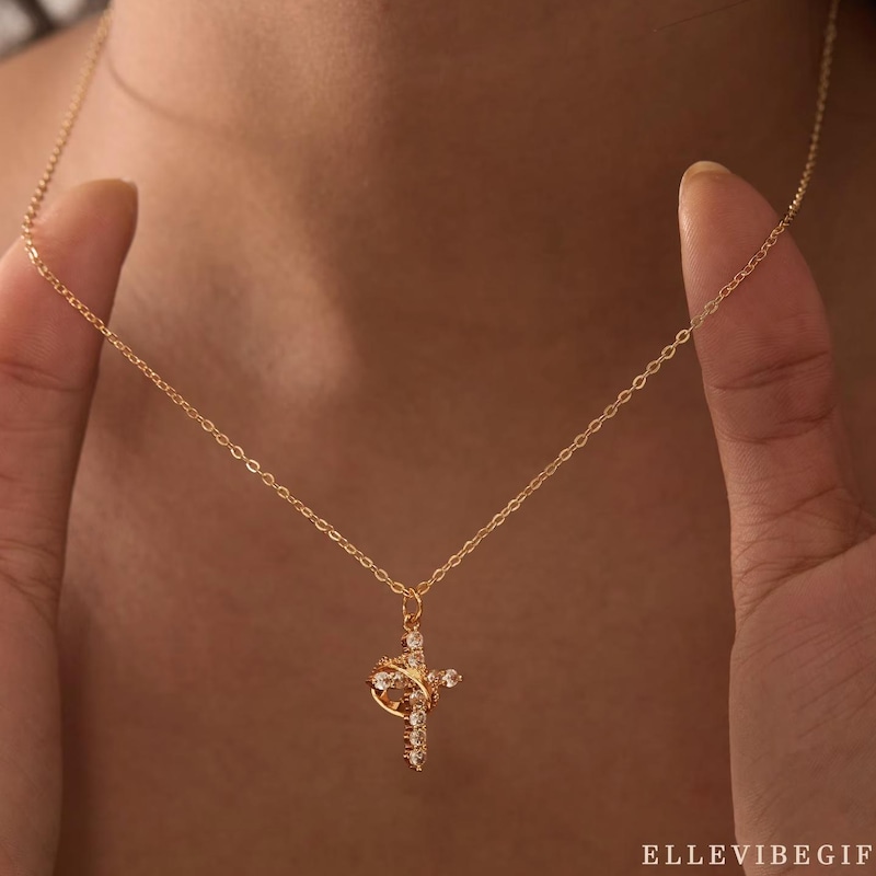 Solid Gold Pendant Crown - Etsy