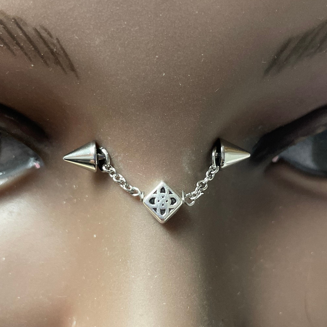 Bridge Piercing Chain: Nose Jewelry With Celtic Knot - Etsy