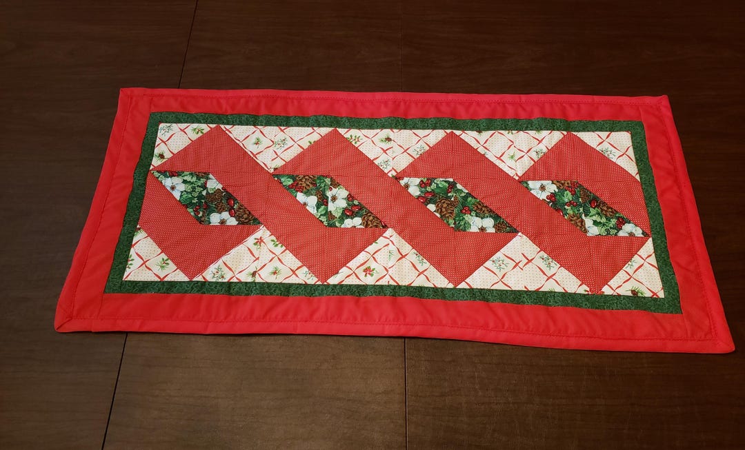 Pole Twist Table Runner - Holiday - Reversible - Etsy