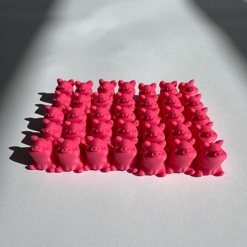 Mini 3D Printed Pig Figurines – Small Animal Desk Décor - Etsy