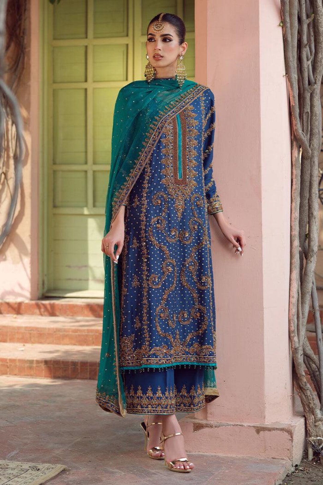 Hand Embroidered Pakistani Wedding Dress | Luxury Bridal Wear - Etsy