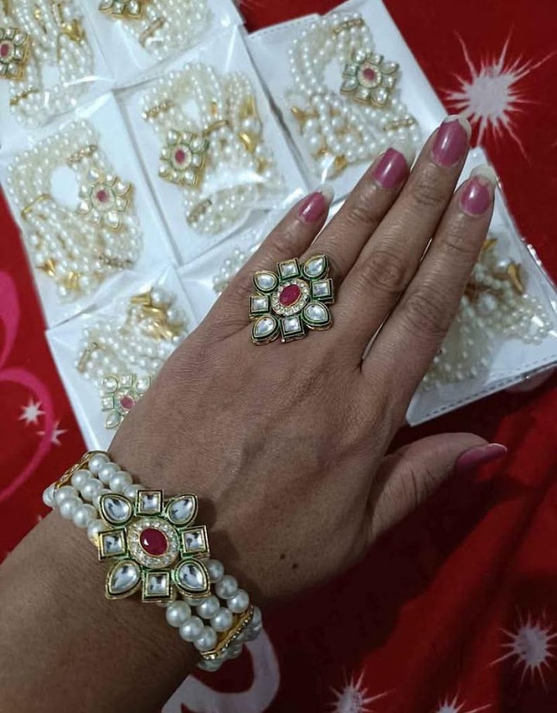 100 Pcs Haldi Mehndi Bracelets | Indian Wedding Favors, Bridesmaid ...