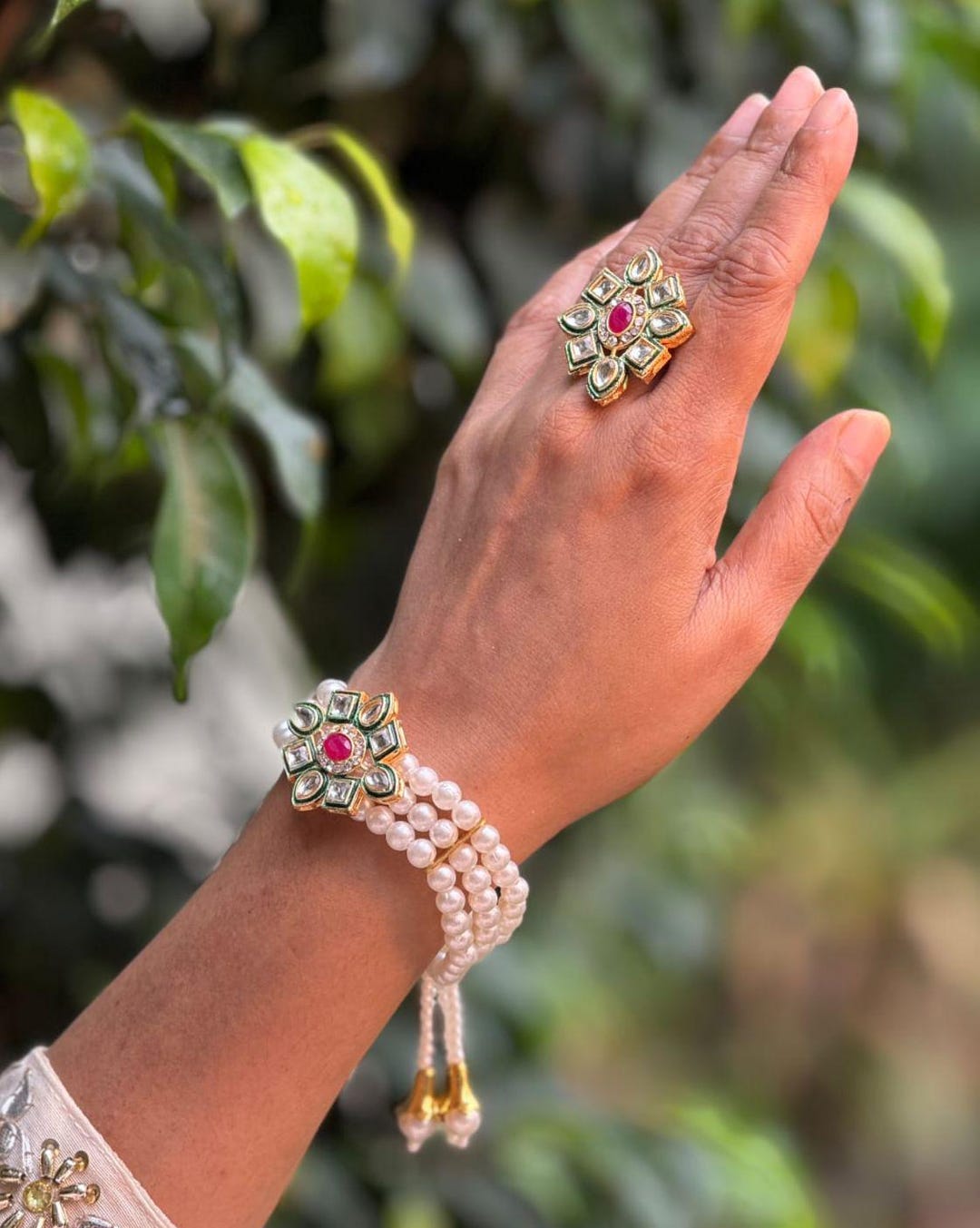 100 Pcs Haldi Mehndi Bracelets | Indian Wedding Favors, Bridesmaid ...