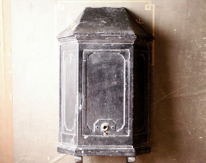 Vintage Tudor Mailtainer Vintage Metal Wall Mount Mailbox - Patent Date ...