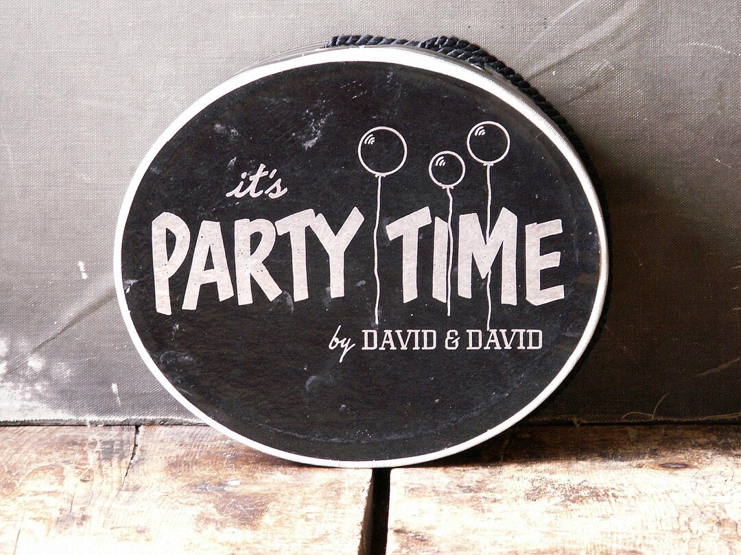 Vintage Striped Hat Box - Party Time by David & David - Retro Dressing ...