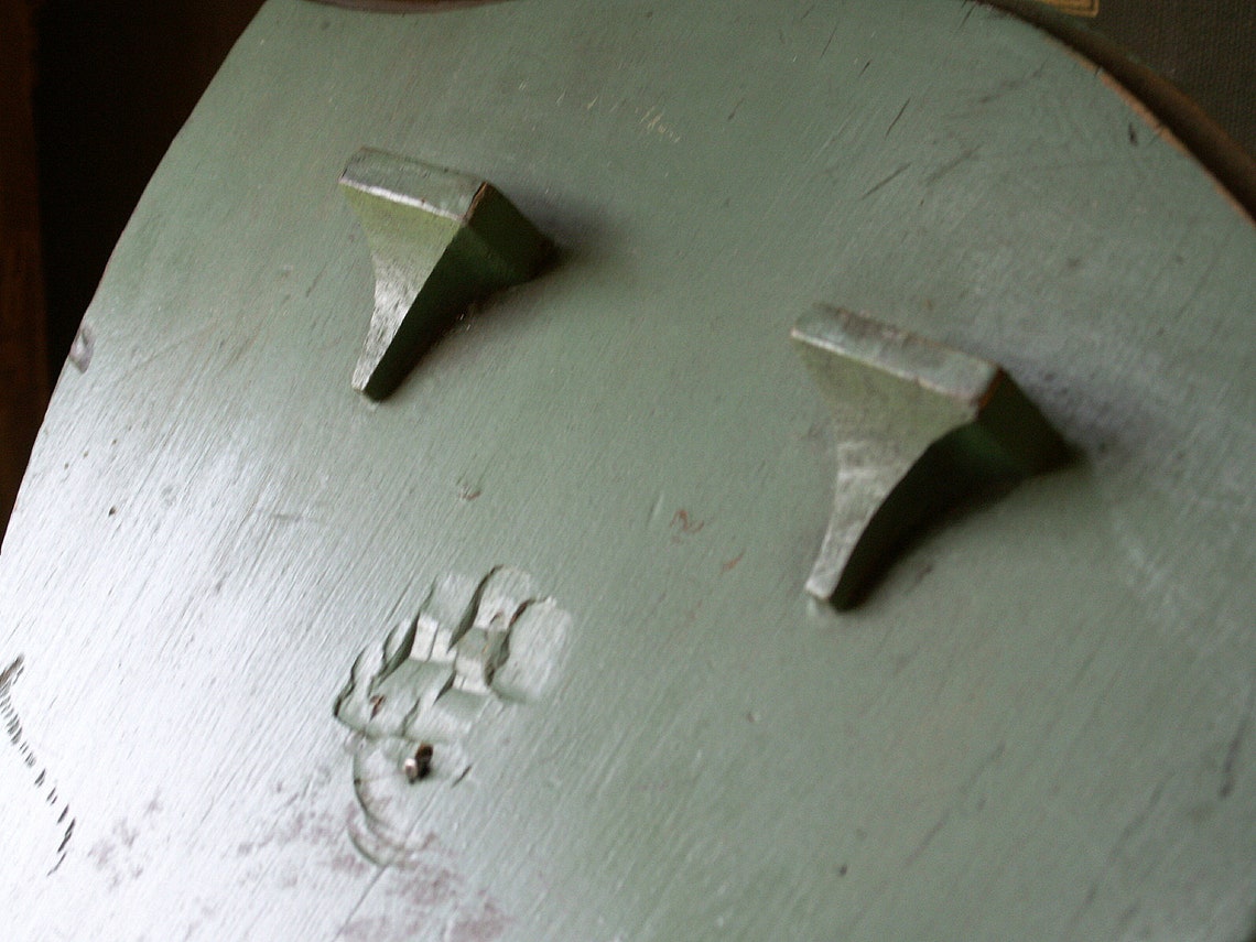 Vintage Sage Green Shoe Display Stand With Gold Edging Retro - Etsy