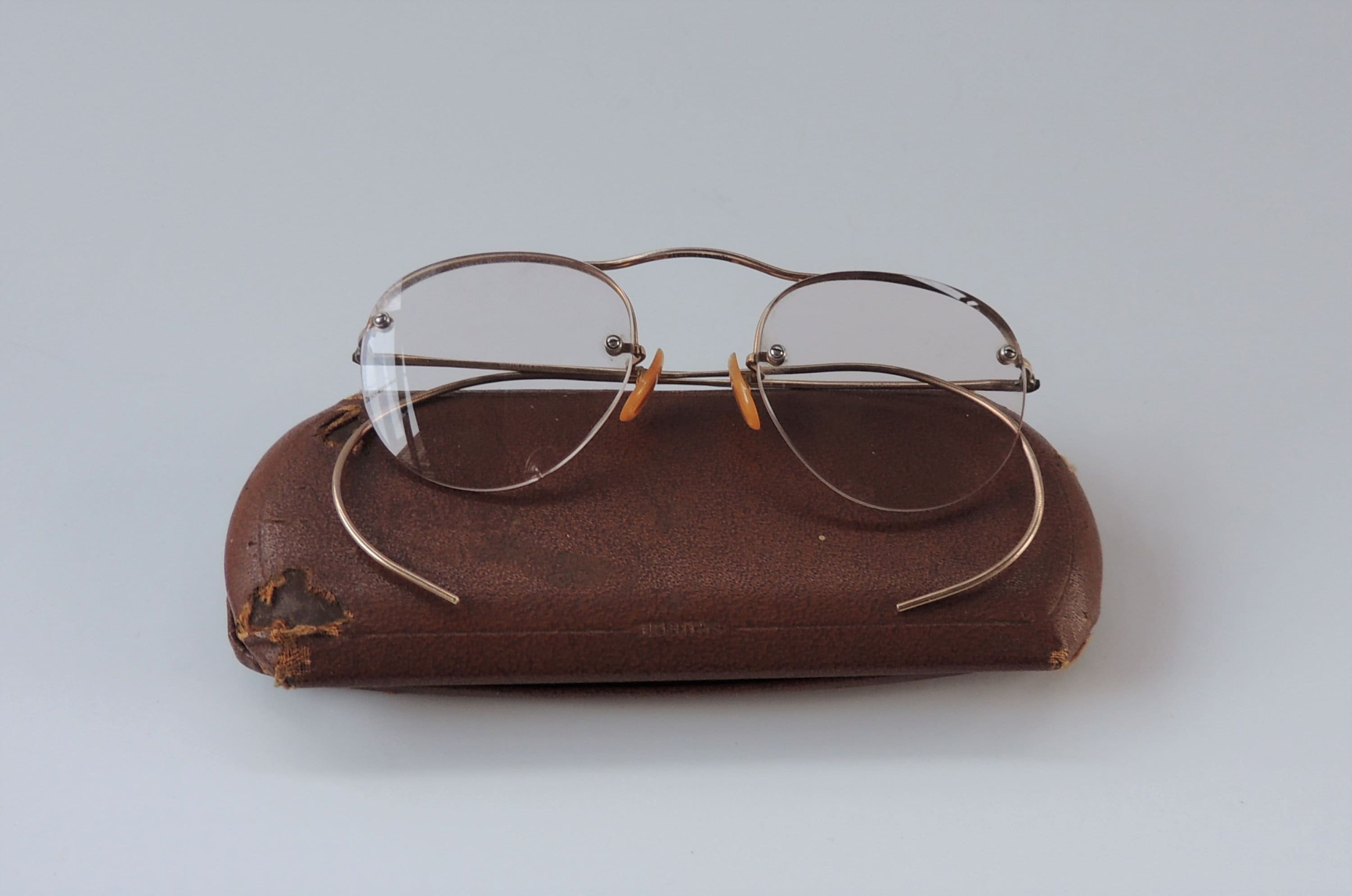 Vintage Gold Wire Frame Eyeglasses With Brown Shuron Case / Wire Rimmed ...