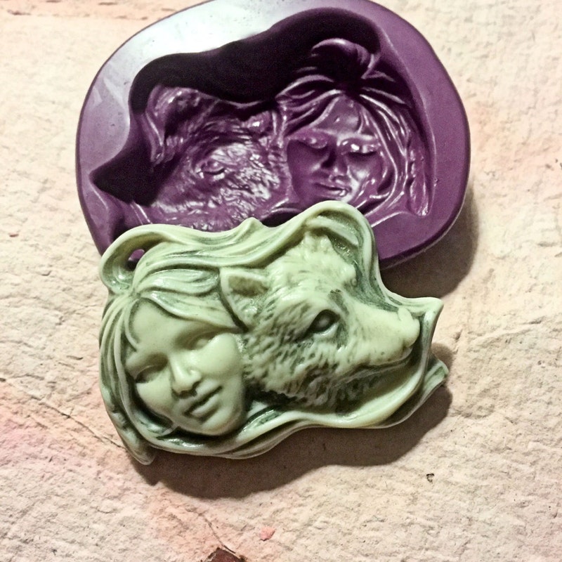 Wolf Mold - Etsy UK