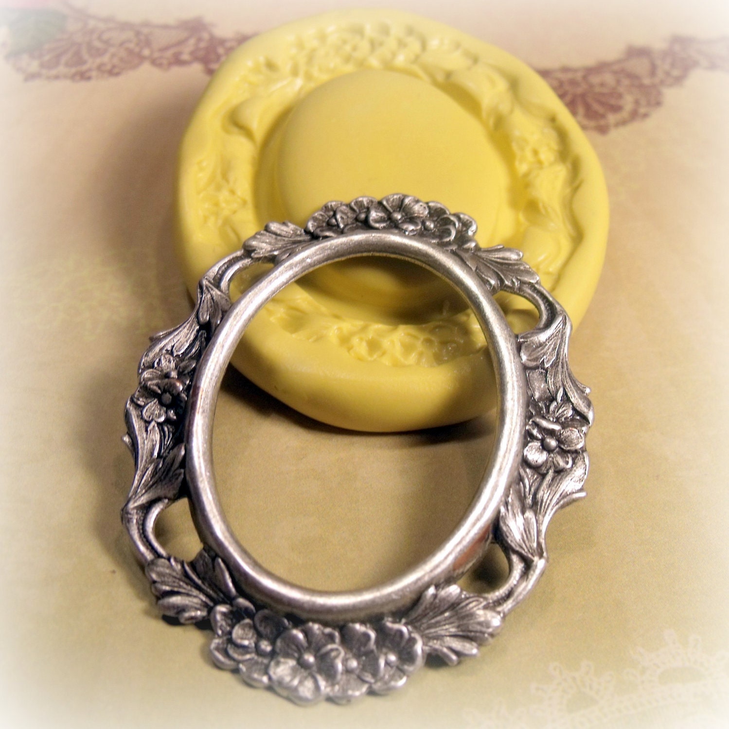 Large Victorian 40 X 30 Cameo Setting / Frame Flexible | Etsy