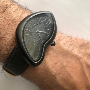 Black Orologio Surrealist Art Design Skeleton Watch Art Liquid Time ...