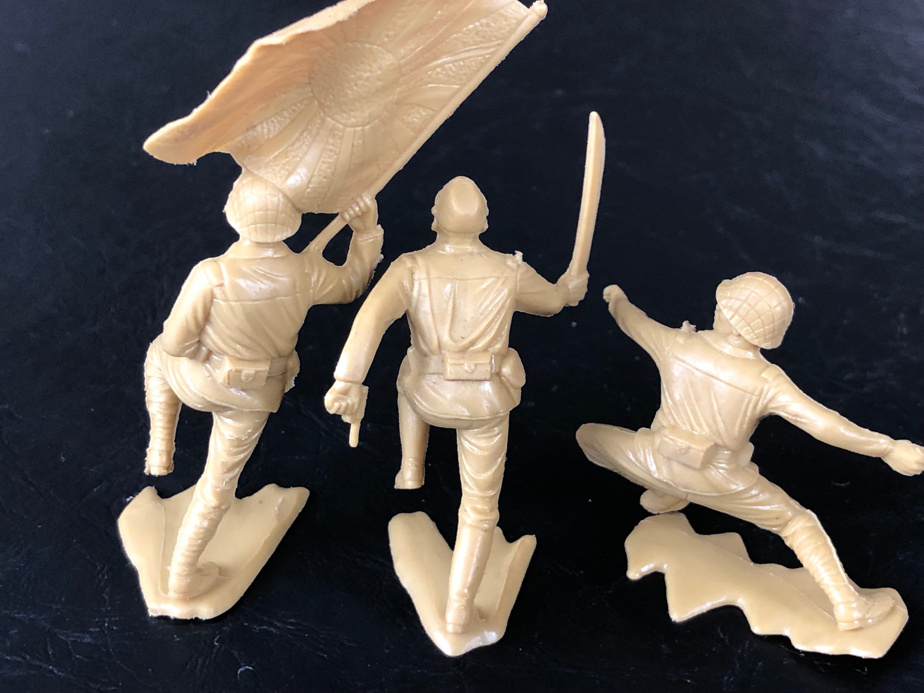 Vintage MARX Army WWII Japanese Tan Soldiers Set of 3 Plastic Western ...