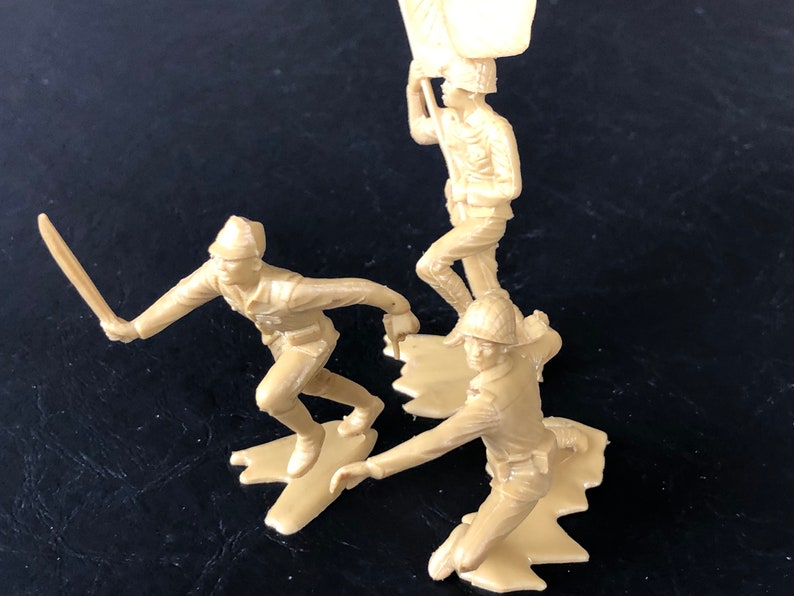 Vintage MARX Army WWII Japanese Tan Soldiers Set of 3 Plastic Western ...