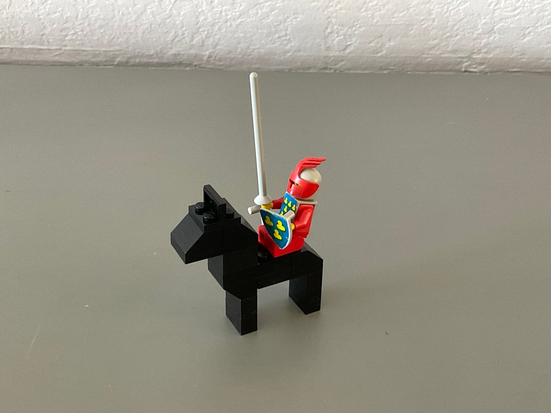 Lego Vintage Yellow Castle Red Calvary Knight Minifigure Complete With ...