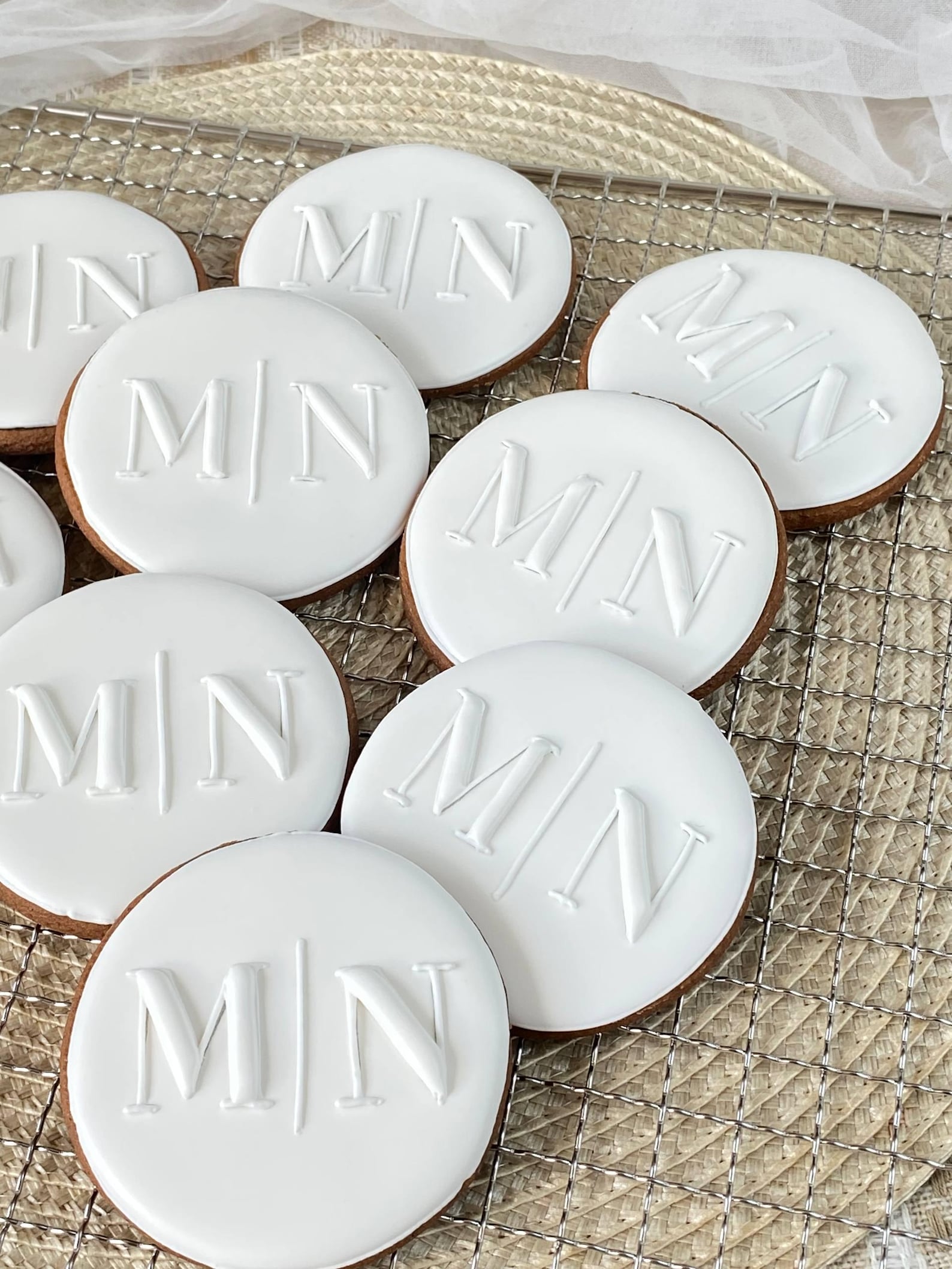 White Round Wedding Cookies With Couple’s Initials, Customizable ...