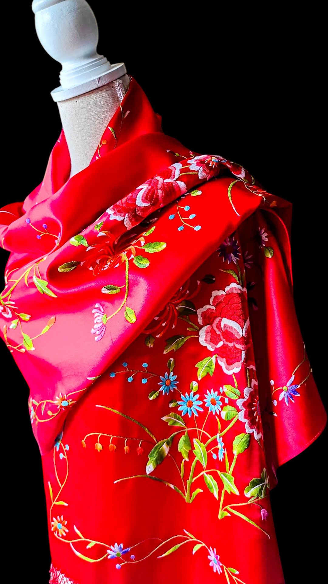 Antique 1930s Red Silk Manila Shawl – Hand Embroidered Spanish Shawl ...