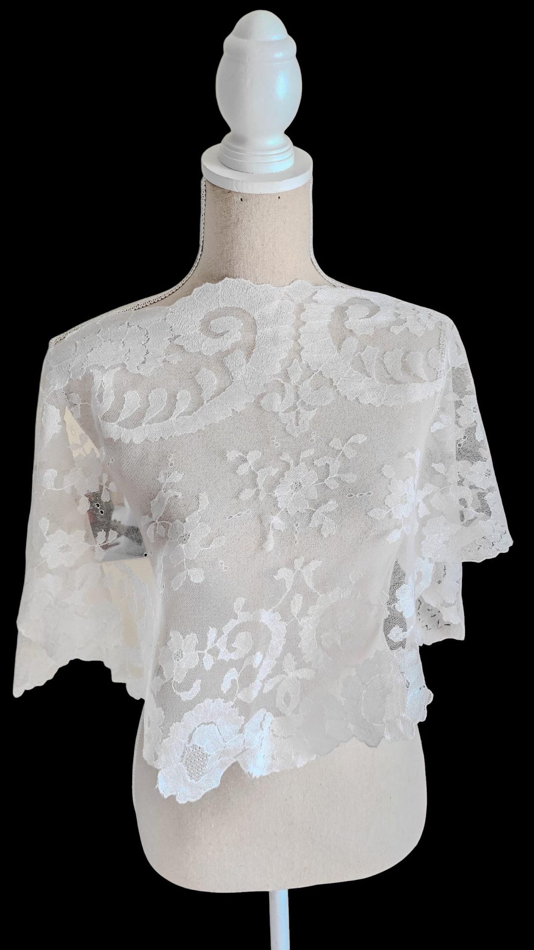 Antique 1915 Spanish Mantilla – White Hand Embroidered Lace Veil ...