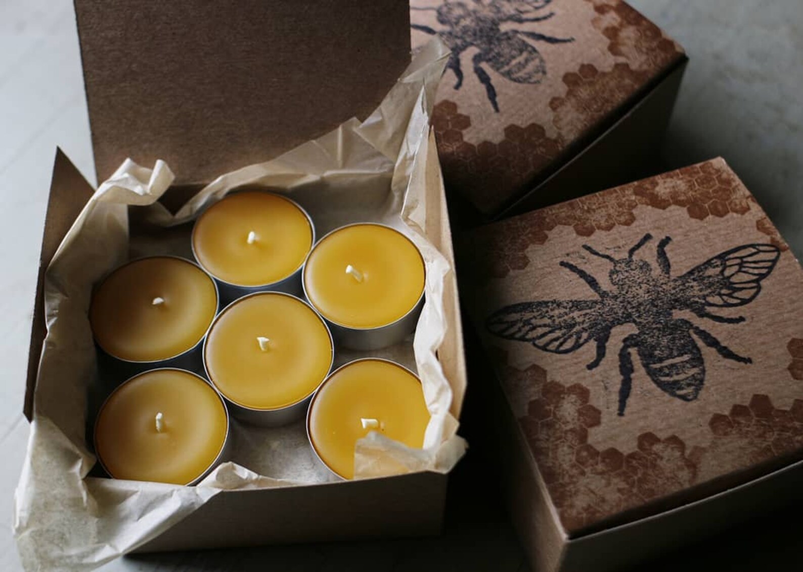 SALE 18 Beeswax Tea Light BOX SET Custom Hand-stamped Bee - Etsy