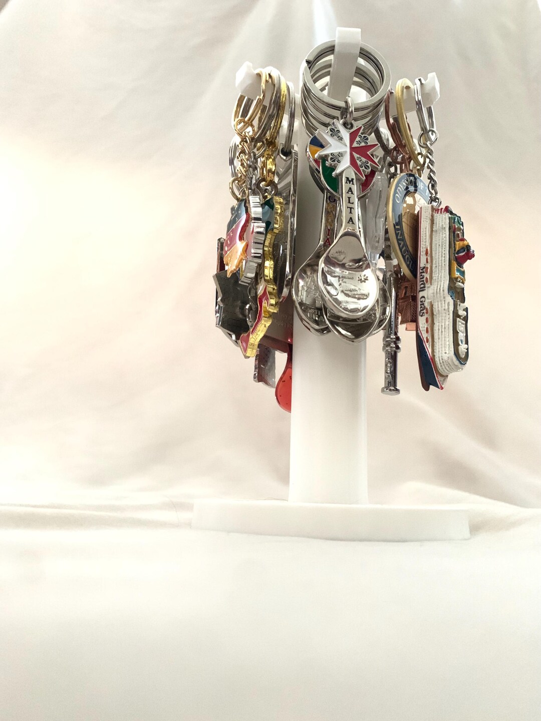 3D Printed Keychain Holder: 6-arm Display Stand for 30 Keychains - Etsy