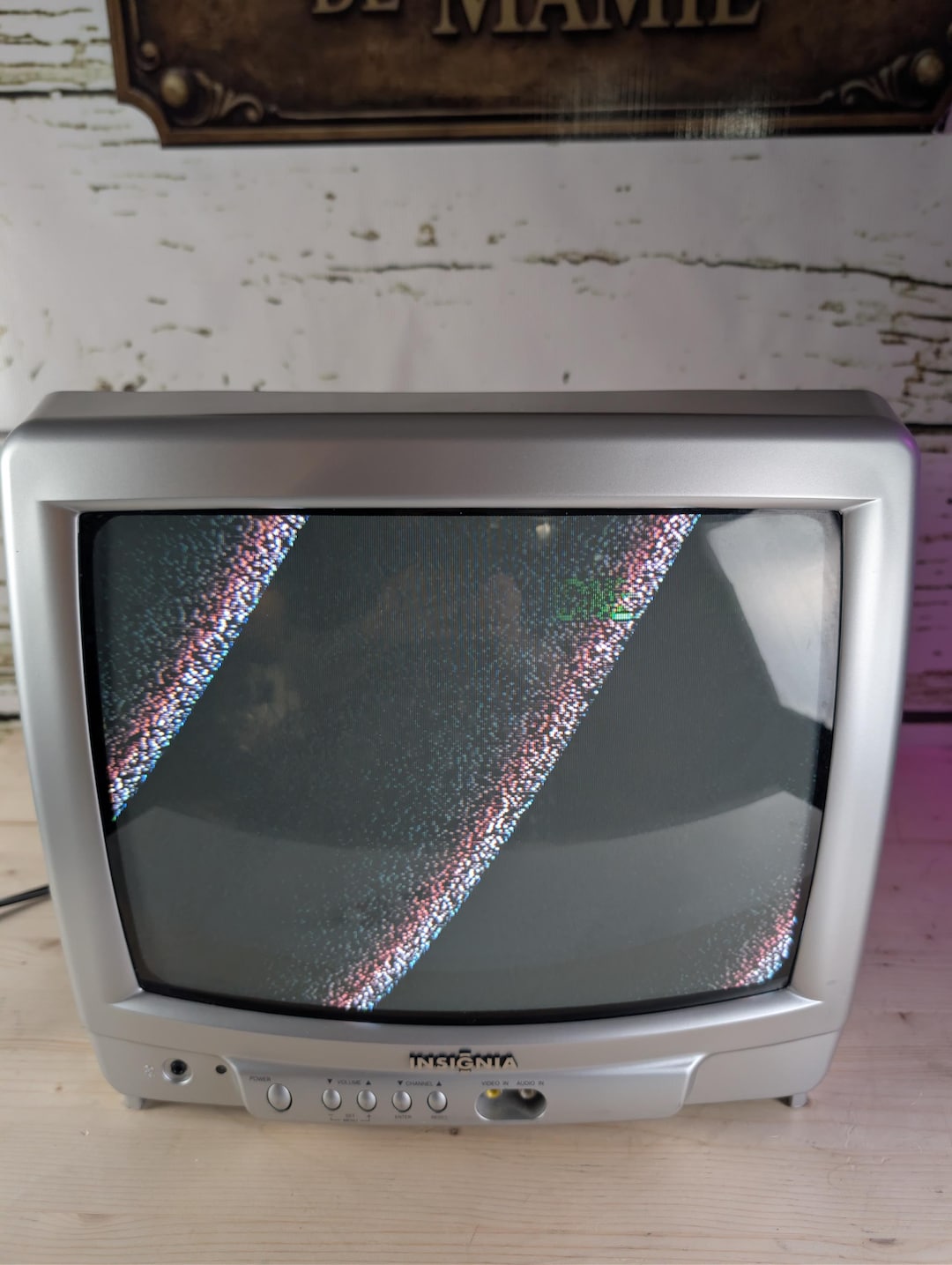Vintage Insignia CRT 13-14 Inch TV | Retro Tube TV | AV and Coaxial ...