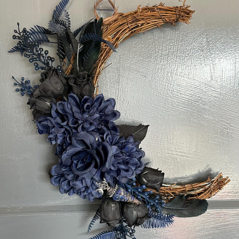 Gothic Wreath - Etsy