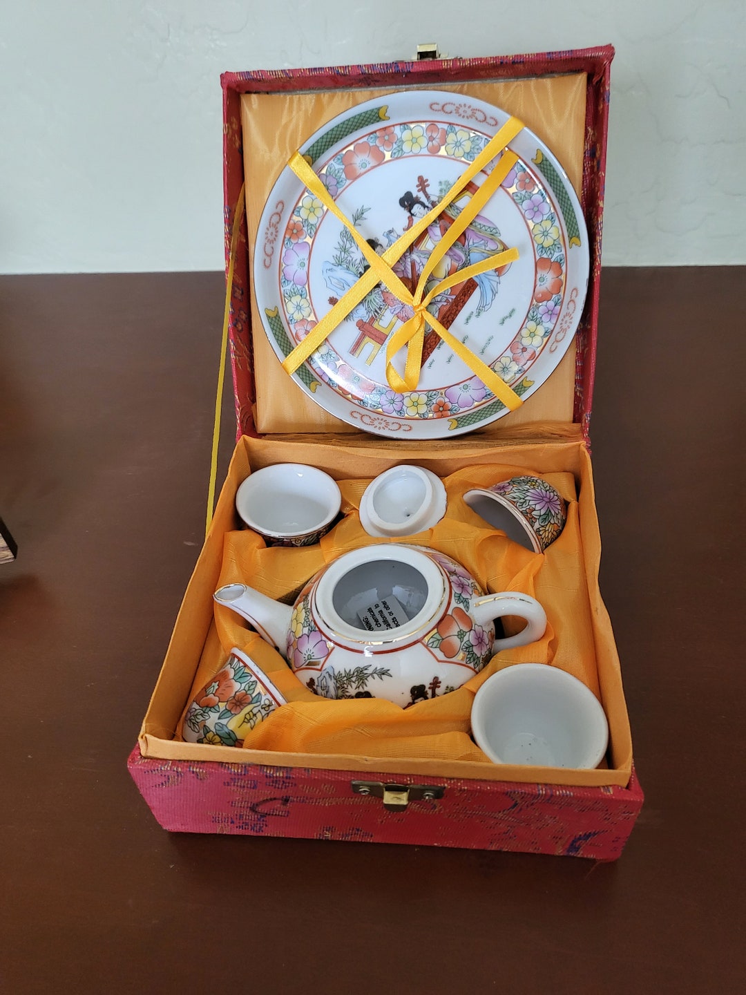 Vintage Miniature Chinese Tea Set Porcelain in Brocade Box Set of Cup ...