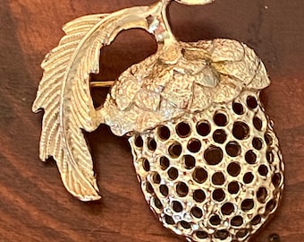 Sarah Coventry Amber Vintage Brooch - Etsy