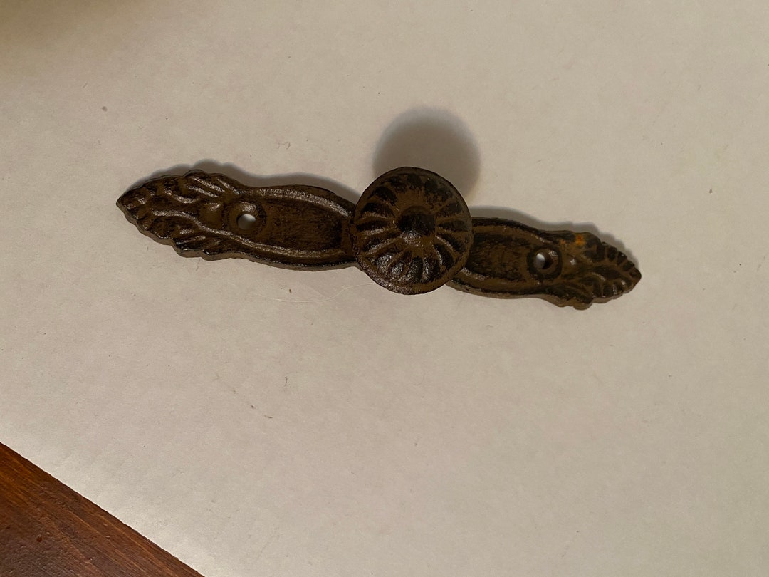 Rustic Victorian Furniture Back Plate With Knob Cabinet Door / Cabinet ...