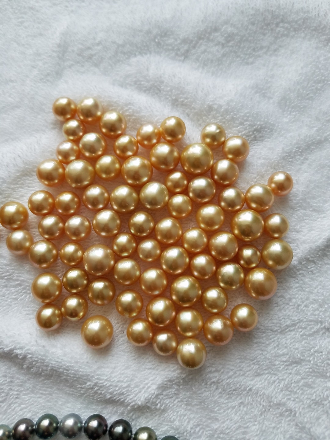 Southsea Pearl Natural Deep Gold Color Perfect Round Grade AA+ 9-13mm ...