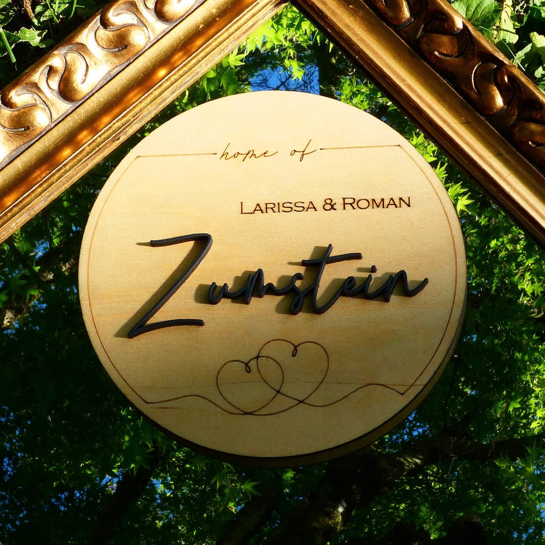 Personalized Wooden Door Sign – Round Family Sign With Custom Text ...