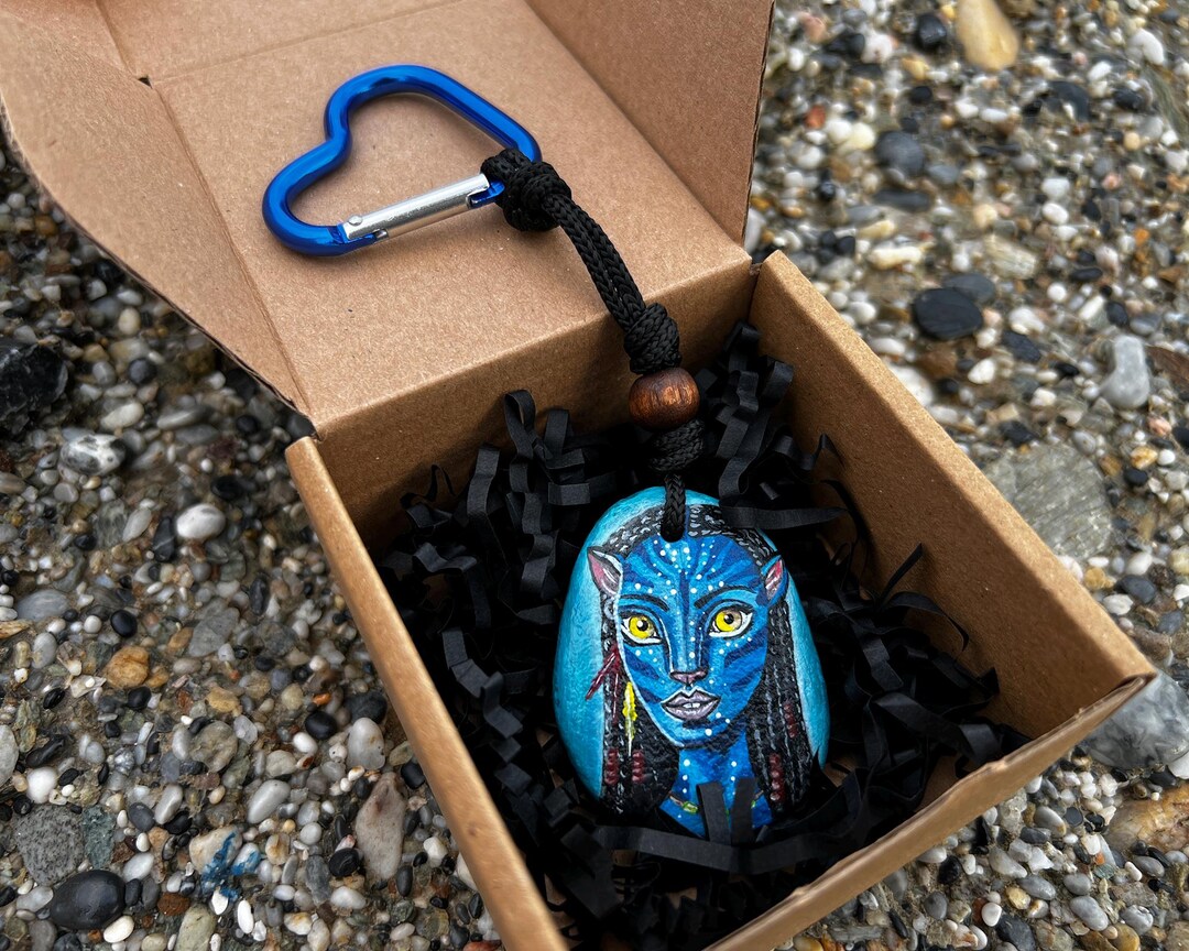 Hand Painted Blue Forest Warrior Pebble Keychain – Na’vi Inspired ...