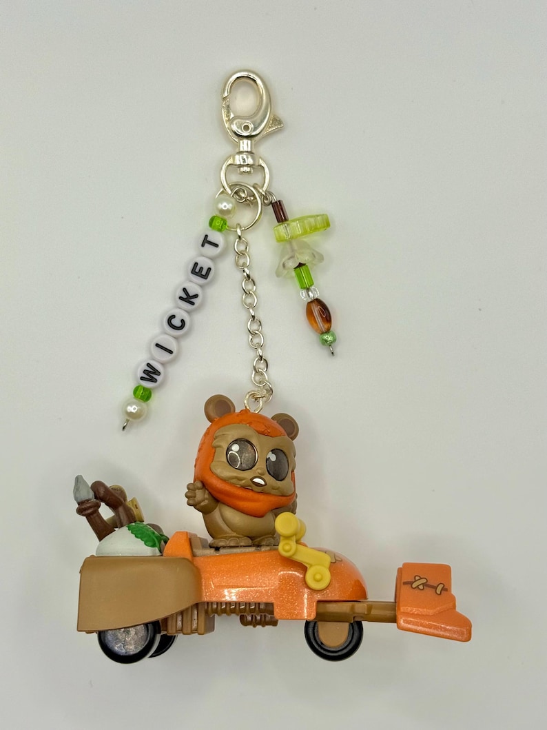 Wicket Keychain Star Wars Ewok Disney Doorables • Handmade Beaded Bag ...