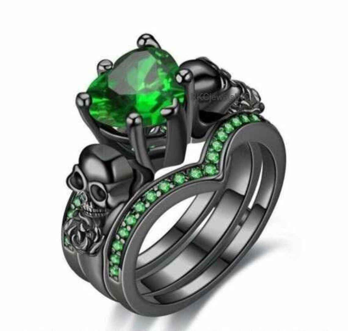 3.60 Ct Heart Green Emerald Skull Bridal Ring – 14K Black Gold Plated ...