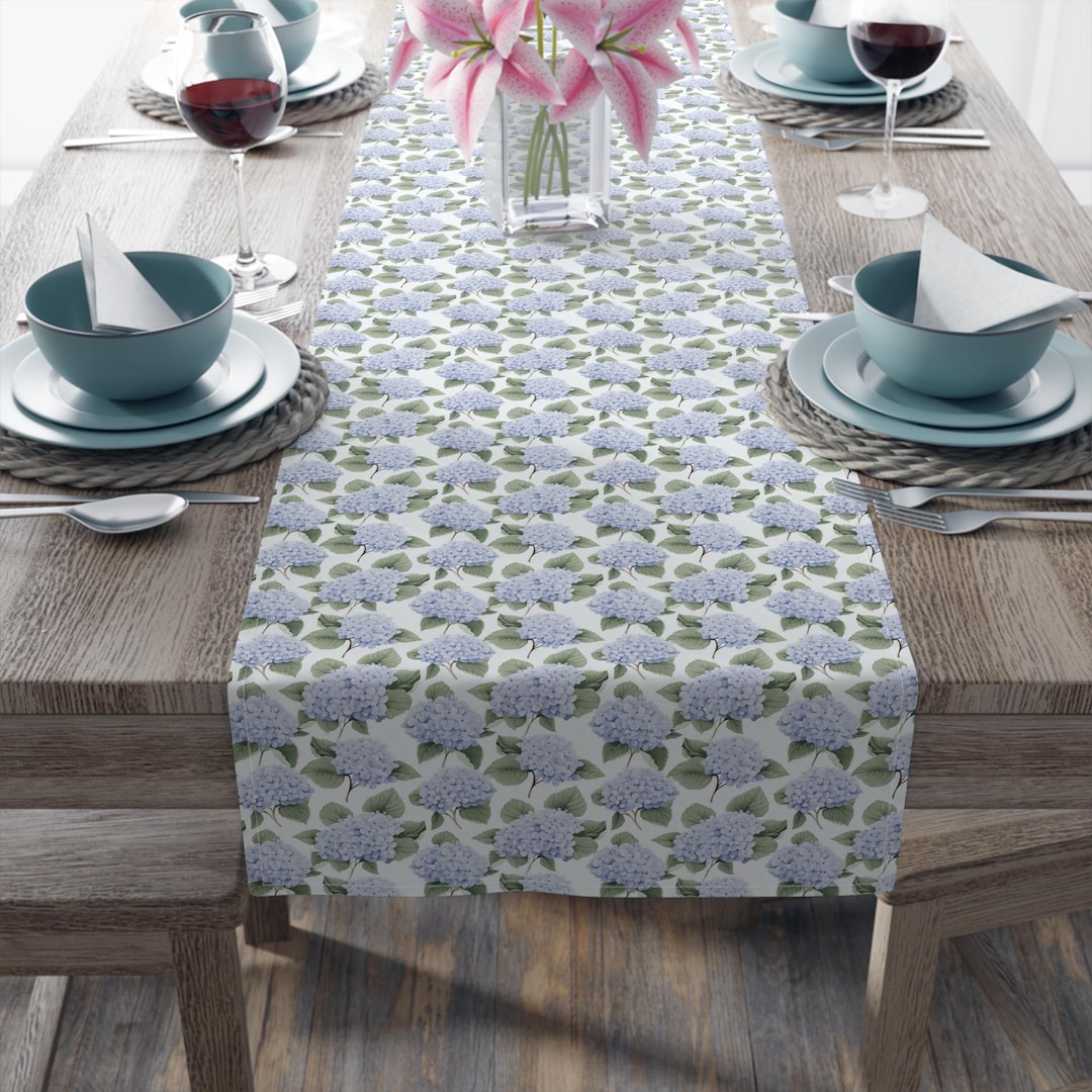 Hydrangea Bloom Blue Table Runner, Floral Table Runner for Entertaining ...