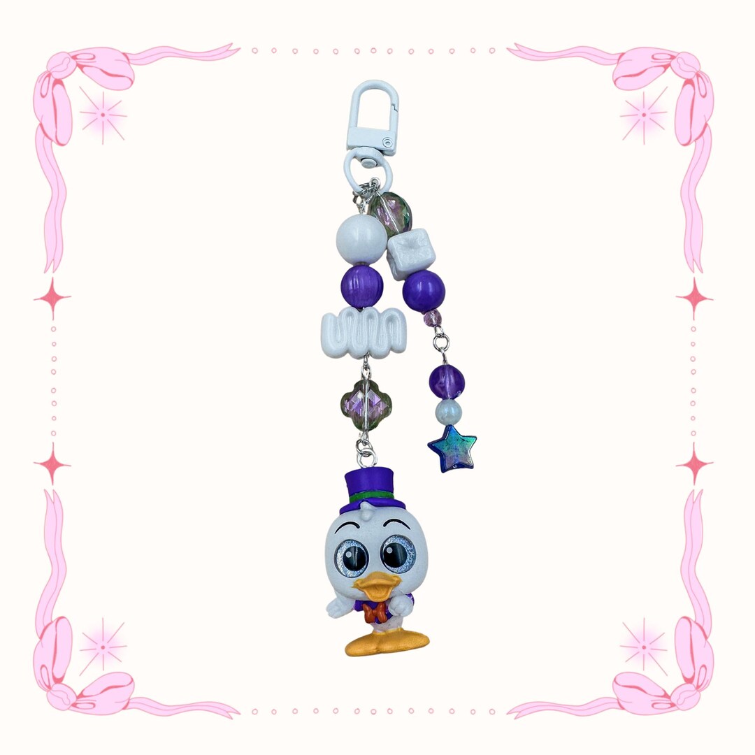 Handmade Disney Doorables Donald Duck Top Hat Keychain – Kawaii Charm ...