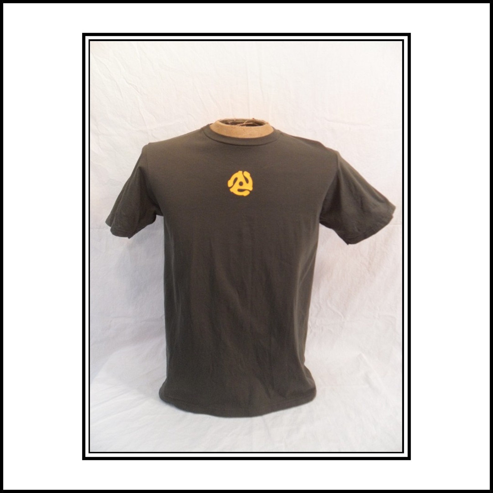 45 RPM Insert Adapter Tee Shirt. - Etsy