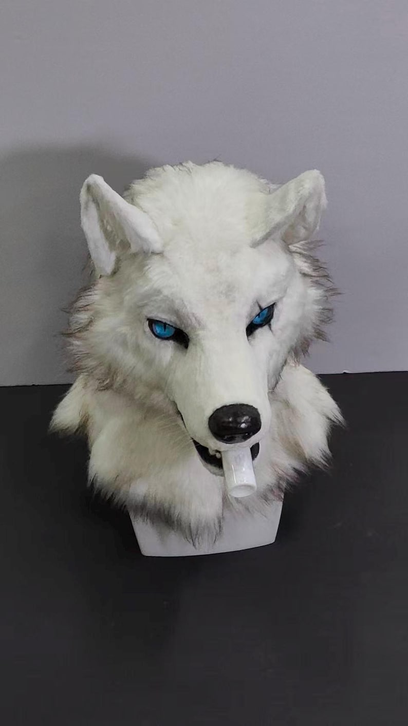 Realistic Wolf Fursuit Head With Movable Jaw | Handmade Furry Cosplay ...