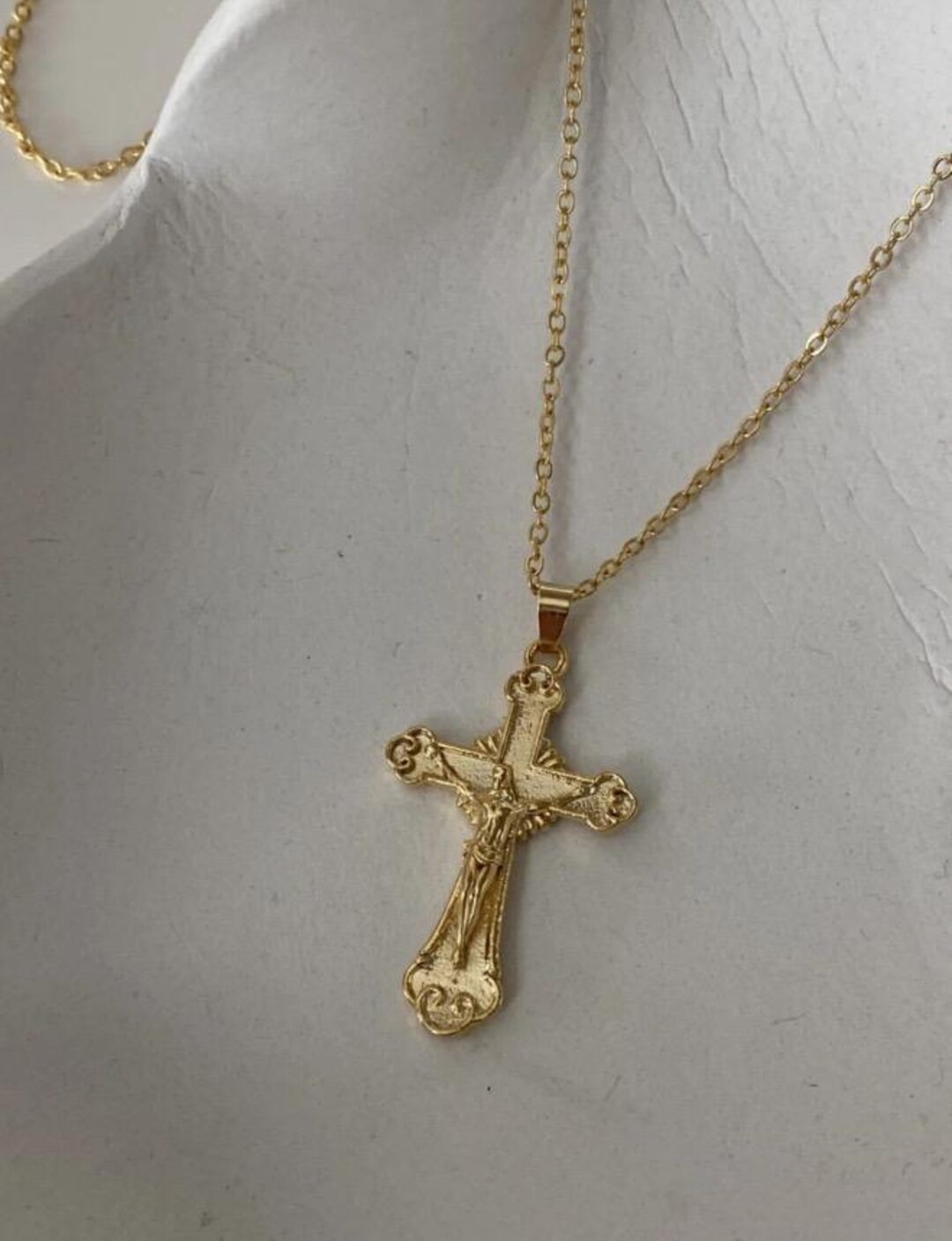 Vintage Design Cross Necklace - Plated Jesus Figure Necklace - Elegant ...