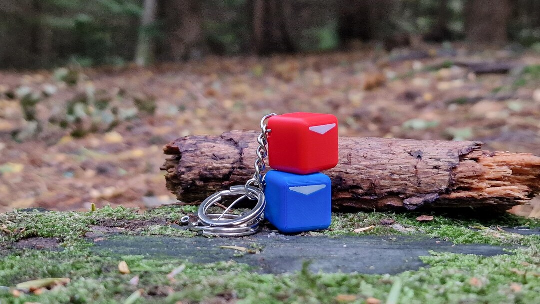 Beat Saber Inspired Keychain: VR Cube Backpack Charm - Etsy