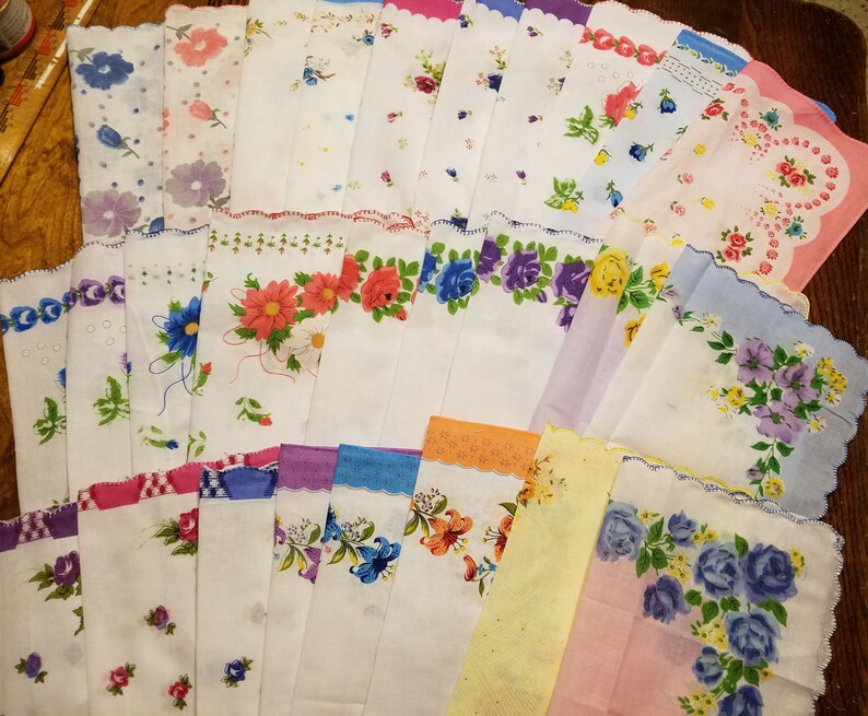 25 Women's handkerchief Vintage style Floral different | Etsy