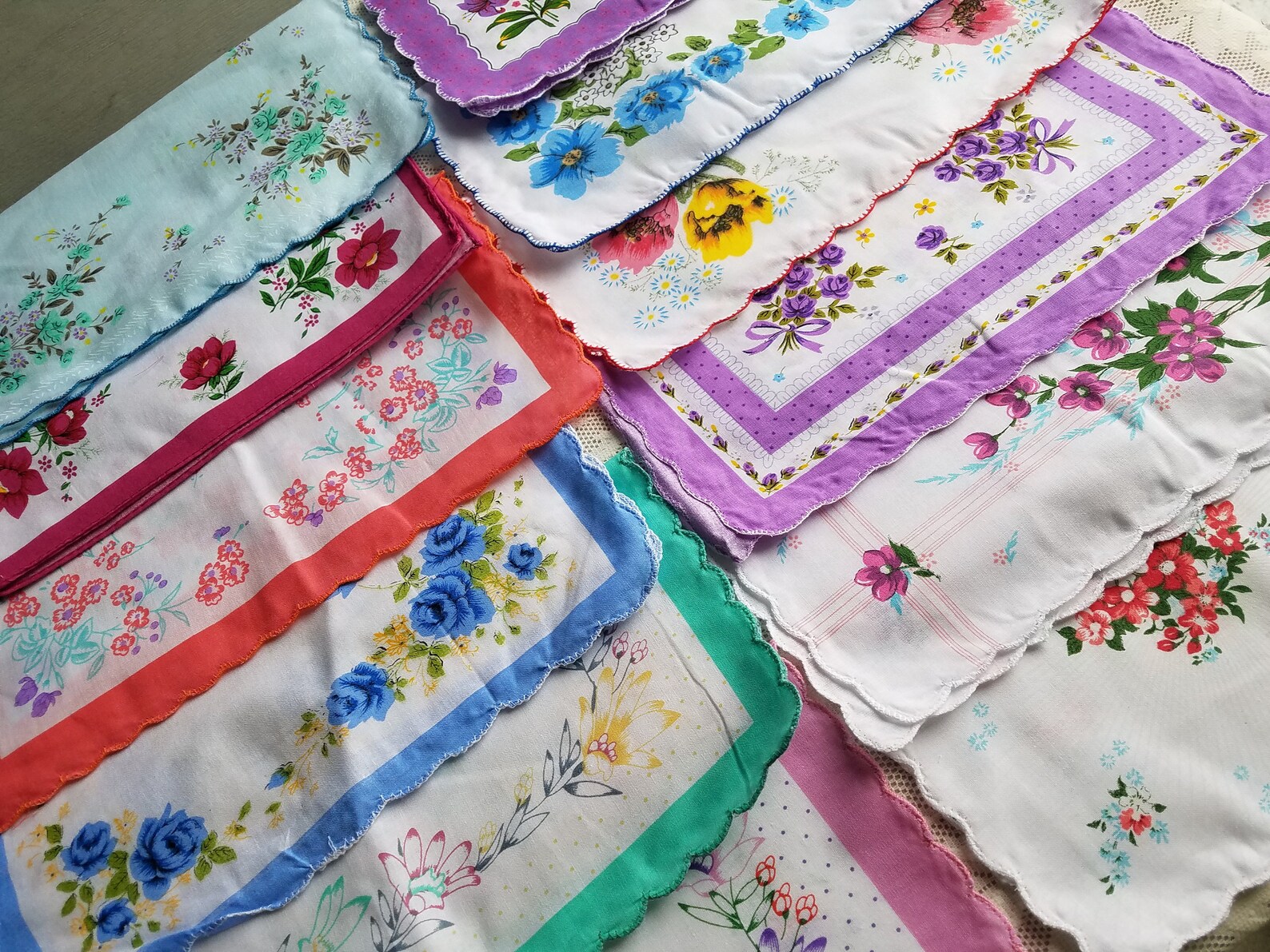 25 Women's Handkerchief Vintage Style Floral Different - Etsy