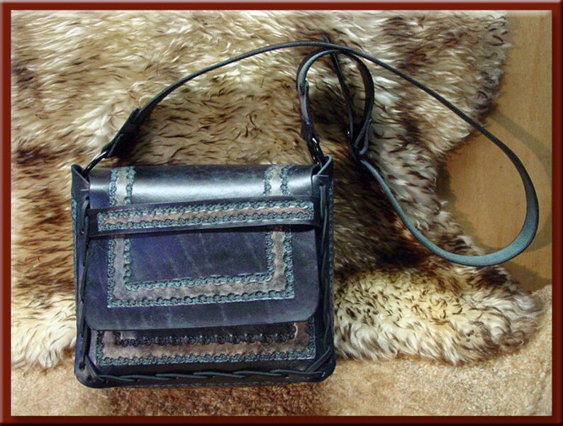 BLACK LA PAZ Border Design, A Beautifully Hand Tooled Leather Shoulder ...