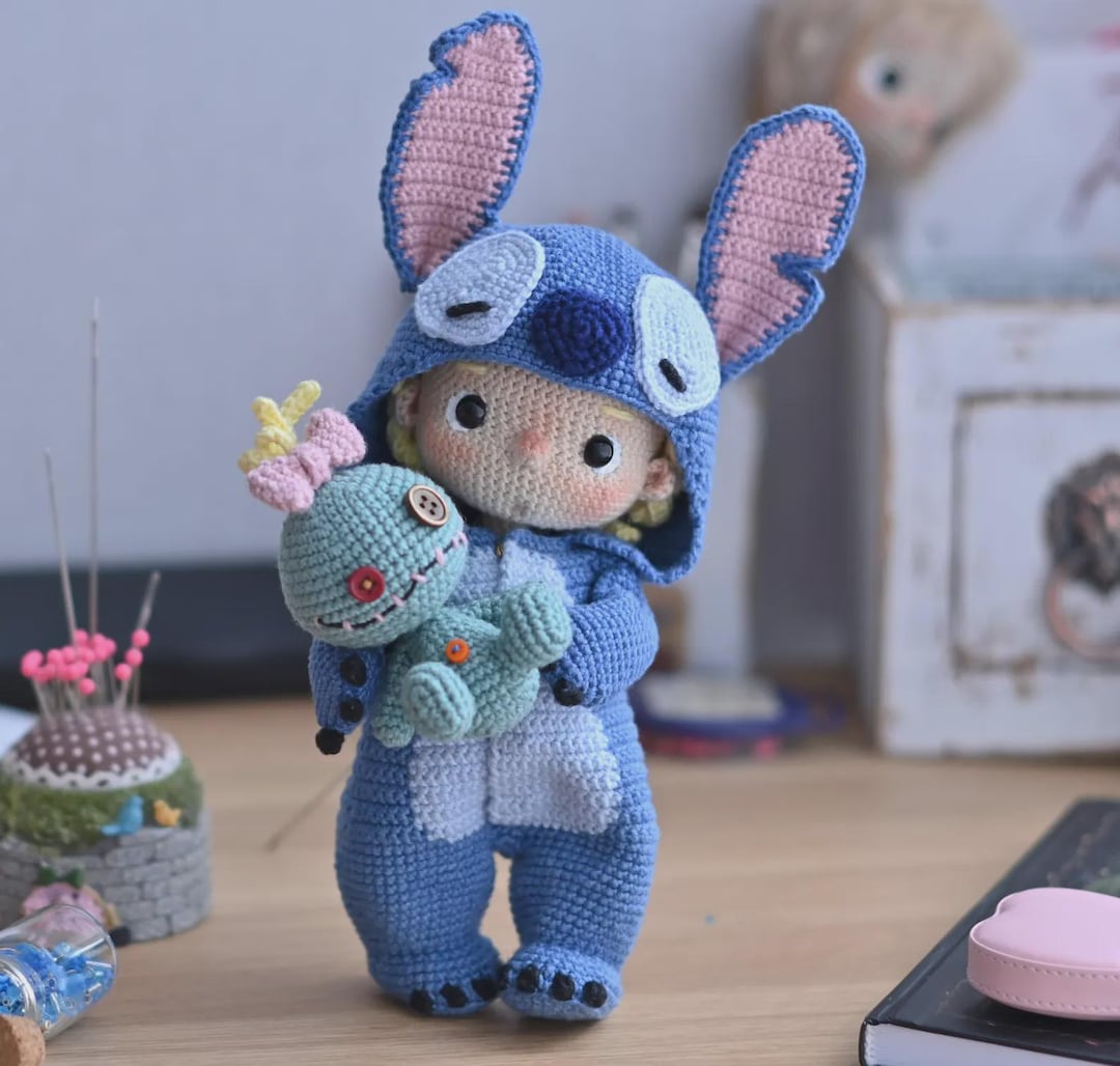 Handmade Crochet Blue Alien Doll – Poseable Amigurumi Plush Toy, Cute ...