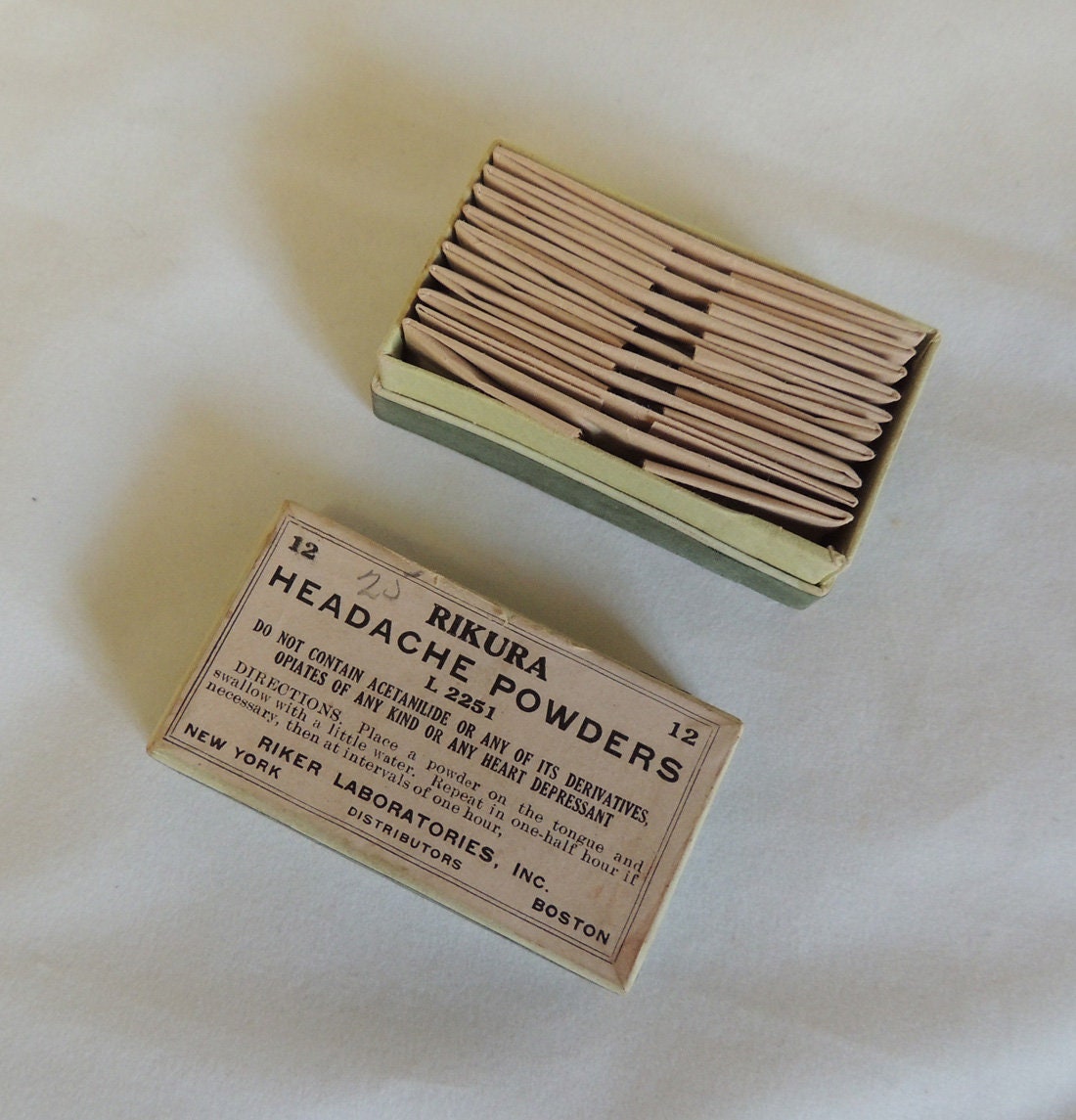 Vintage Pharmacy RIKURA HEADACHE POWDERS Box With Original Never Used ...