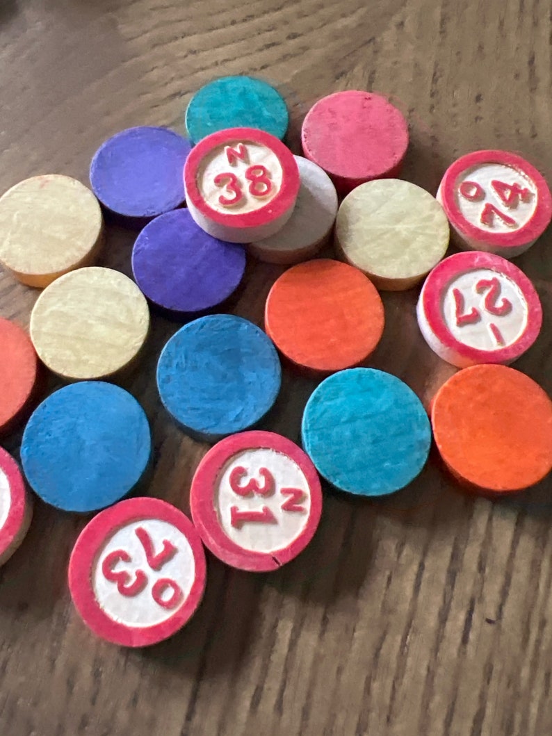 Vintage Game Pieces BINGO Game Pieces and Markers Call Numbers Vintage ...