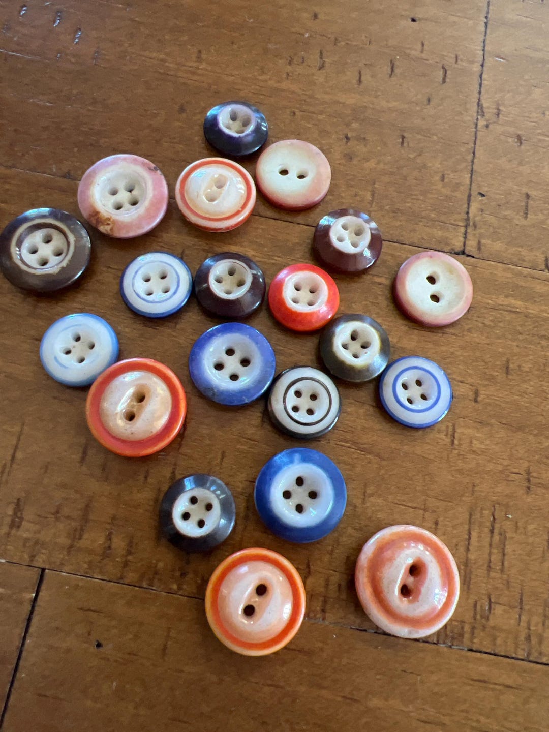 20 Antique China Inkwell and Ringed Buttons Cream Blue Black Brown Pink ...