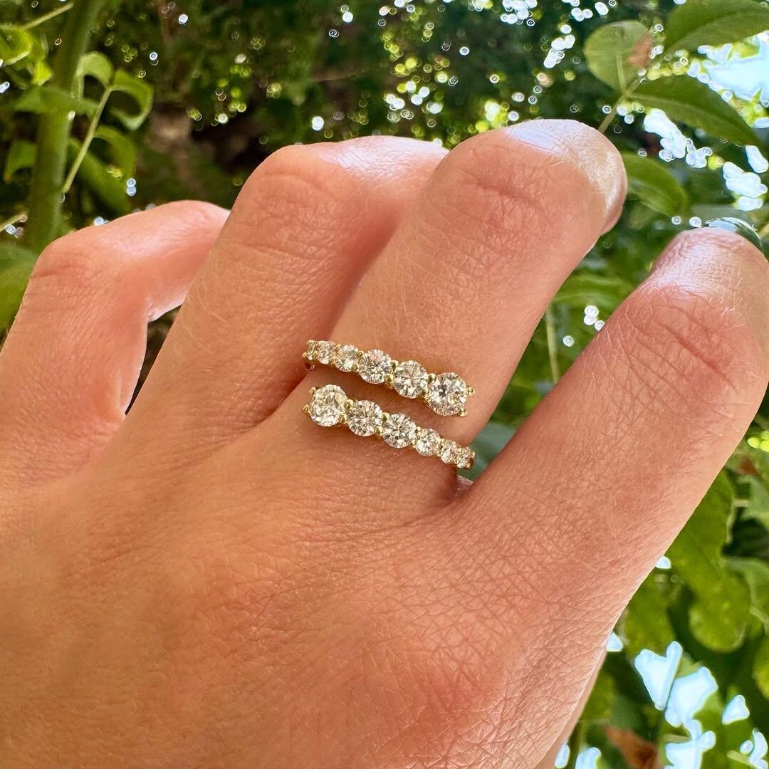 Diamond Spiral Ring- Infinite Elegance Wrapped Around Your Finger ...