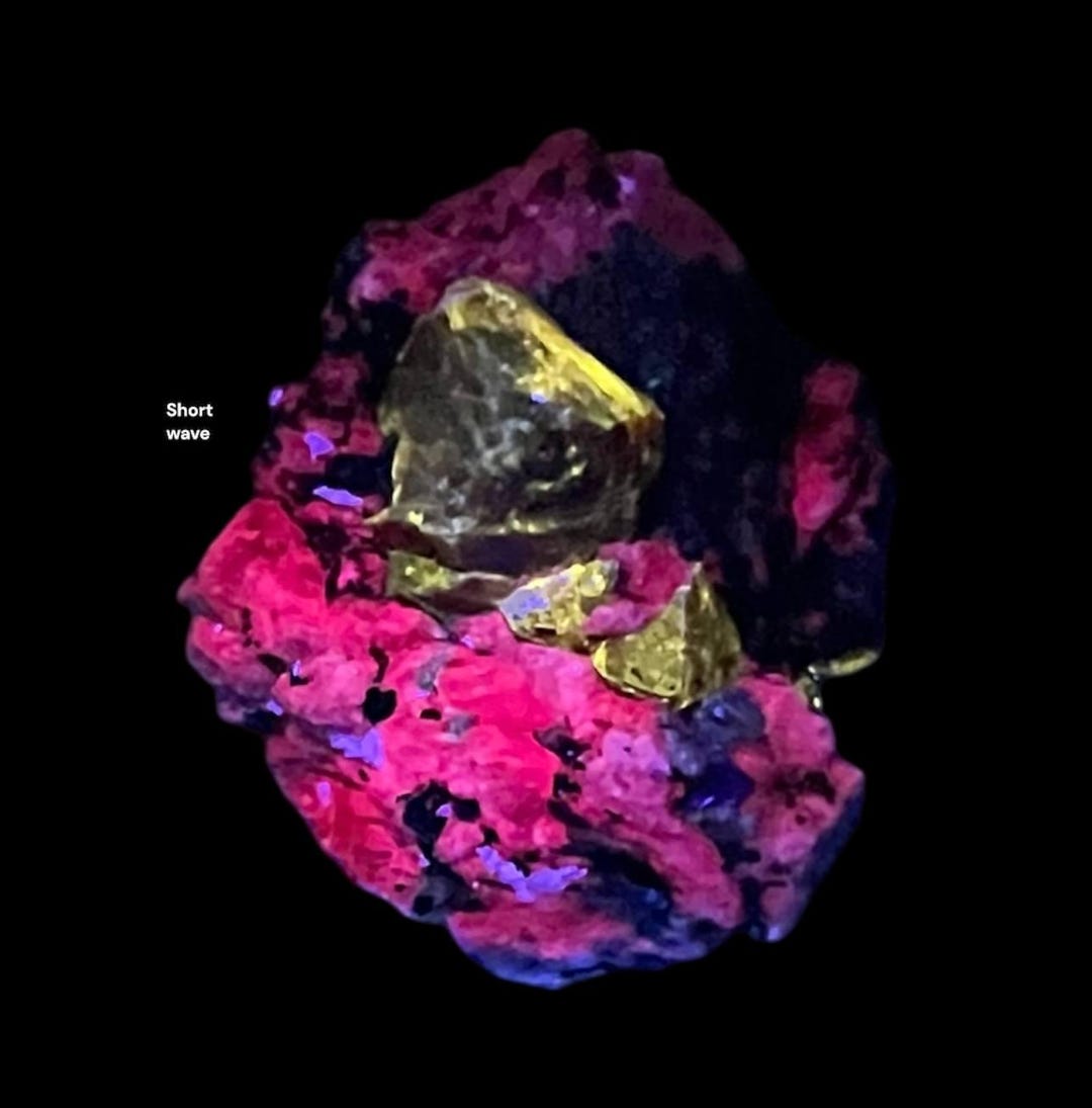 21 Gram Extremely Rare Fluorescent Natural Red Zircon Crystal Specimen ...