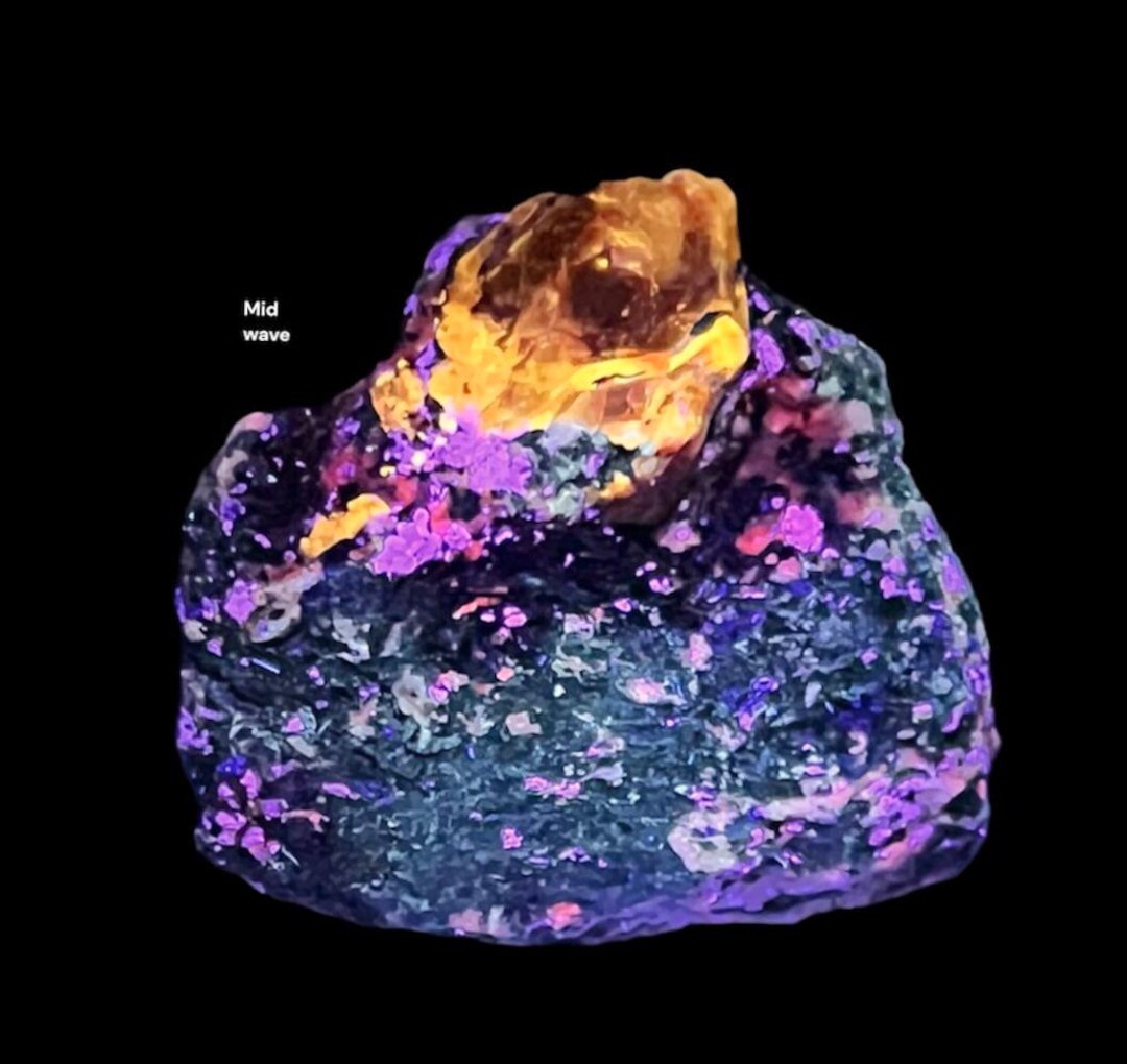36 Gram Extremely Rare Fluorescent Natural Red Zircon Crystal Specimen ...