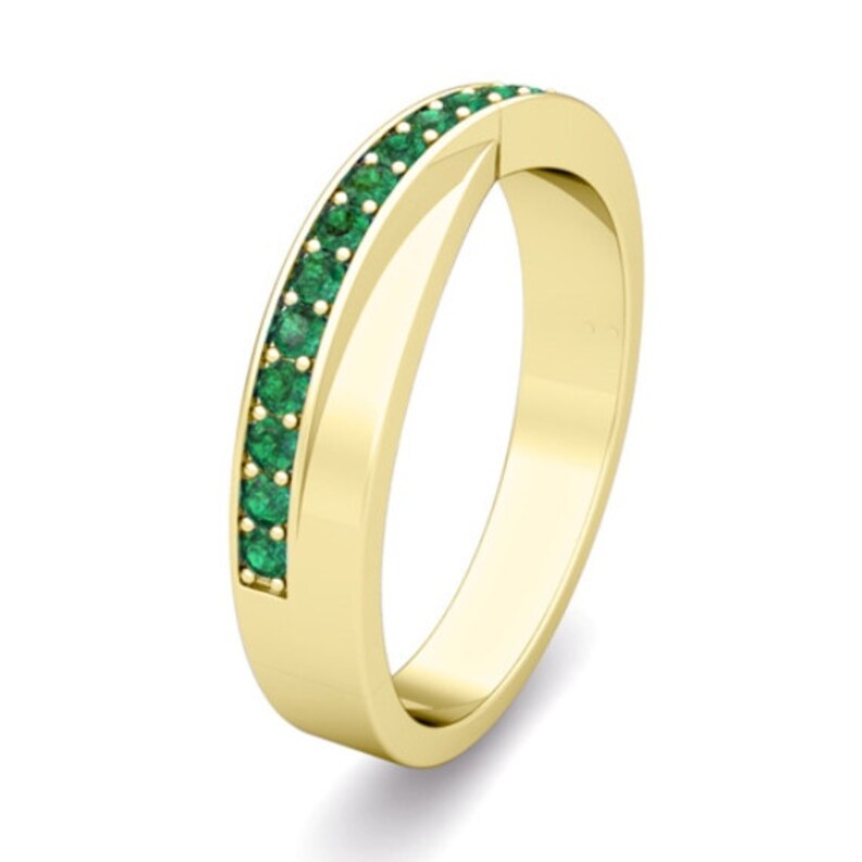 Natural Emerald Infinity Wedding Band in 14k Yellow Gold - Etsy