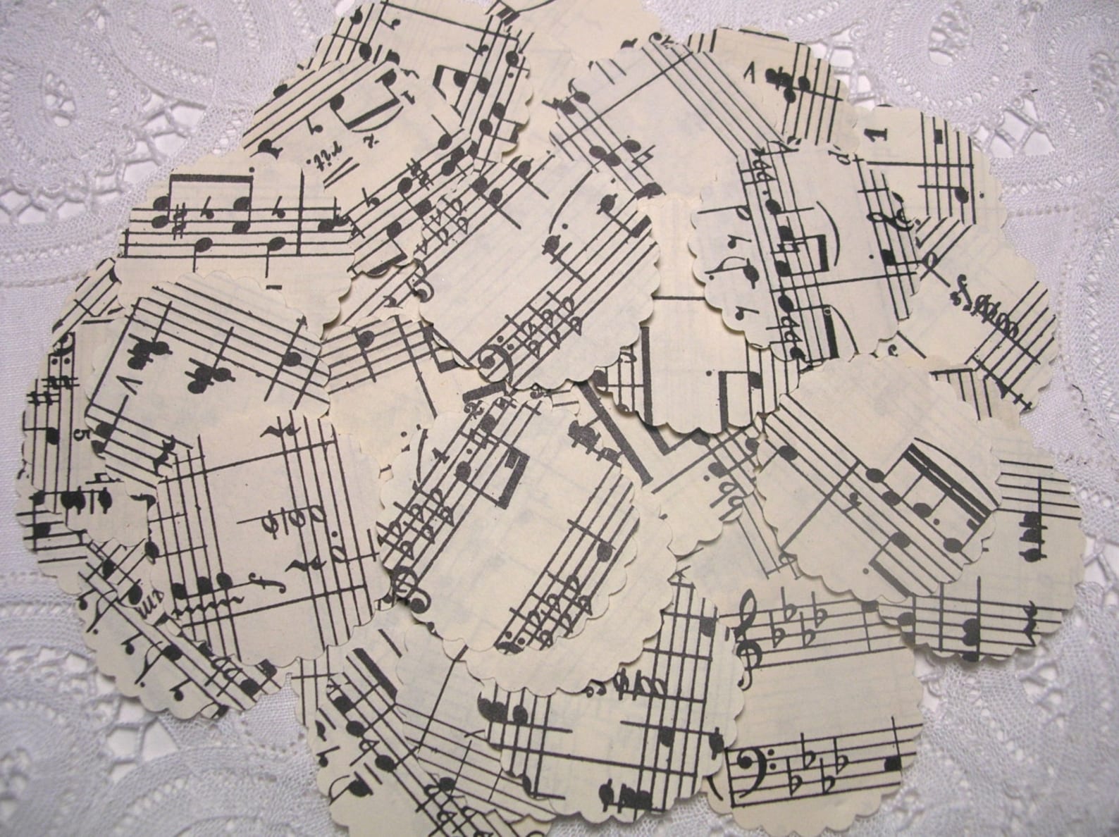 100 Vintage Music Notes Scalloped Punches 1.5 Die ...
